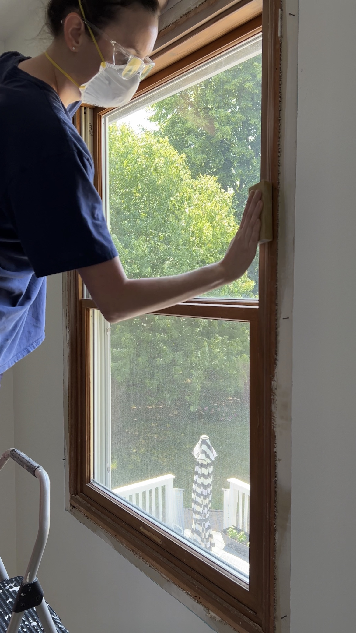 STAINING OUR WOOD WINDOWS BLACK - The LKS Address