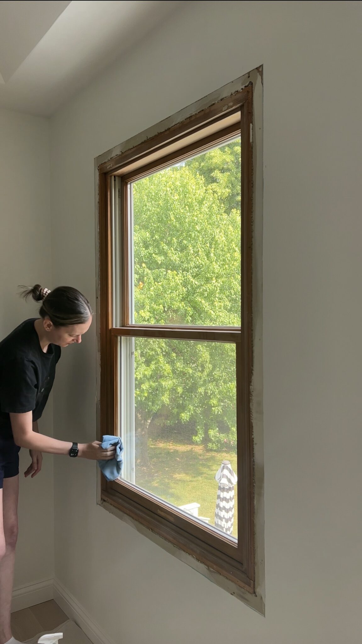 STAINING OUR WOOD WINDOWS BLACK - The LKS Address